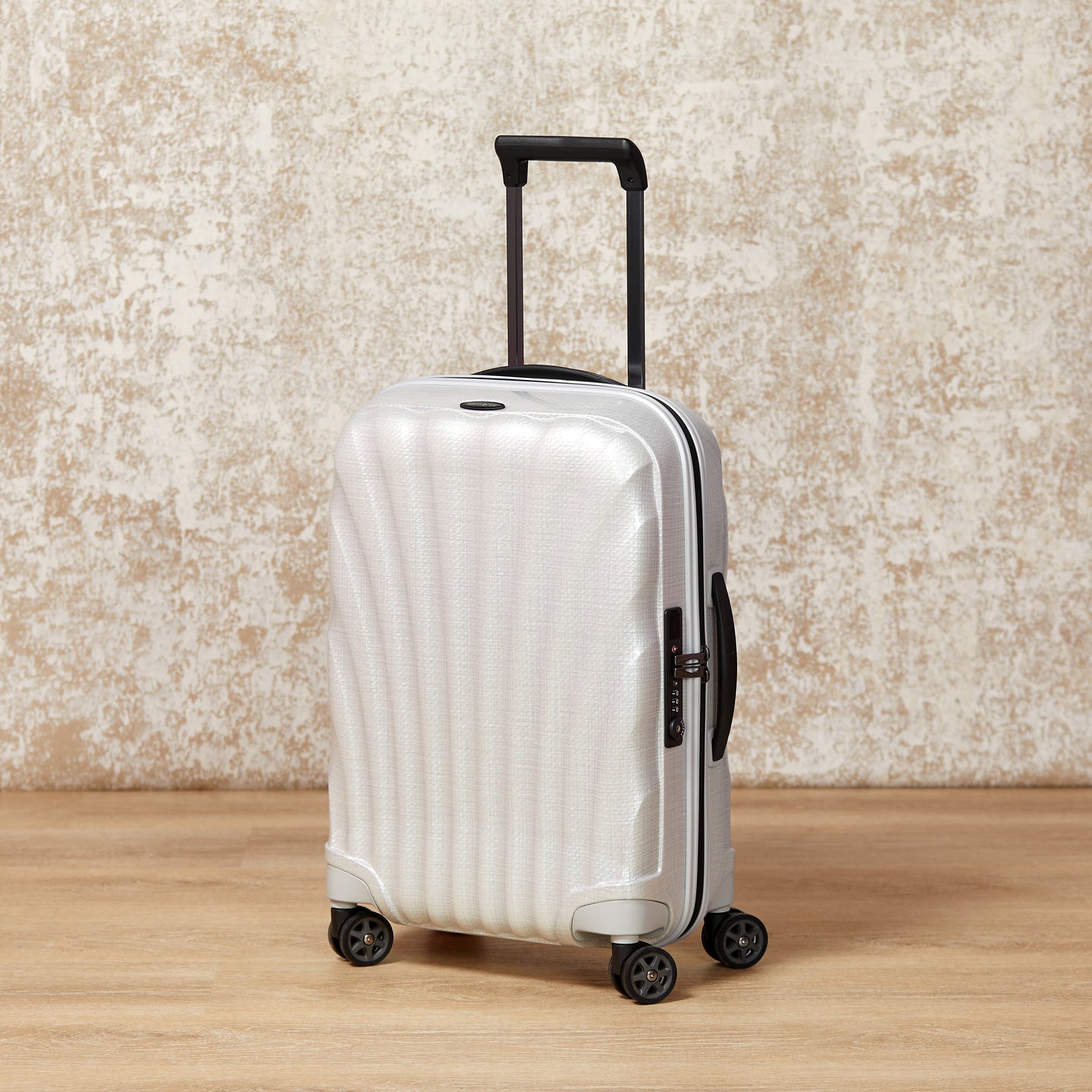 C-Lite: Ultra-Light Luggage with Curv® Material | Samsonite